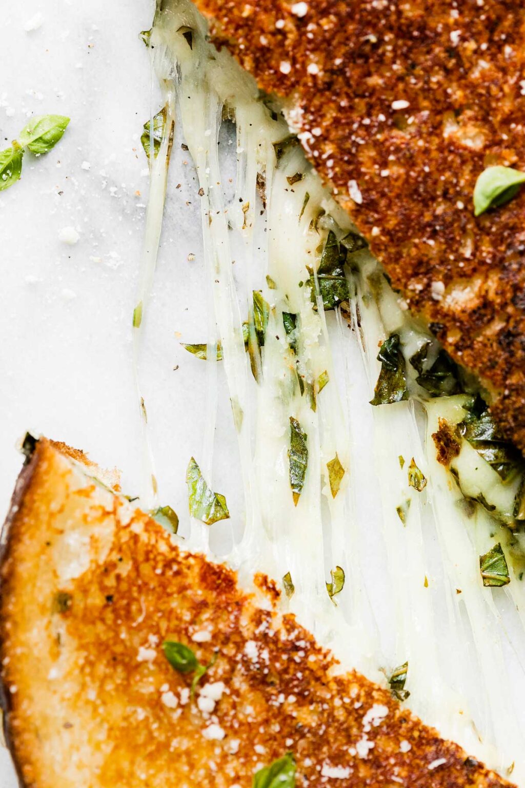 Gooey Garlic Herb Mozzarella Grilled Cheese Sandwich | PWWB