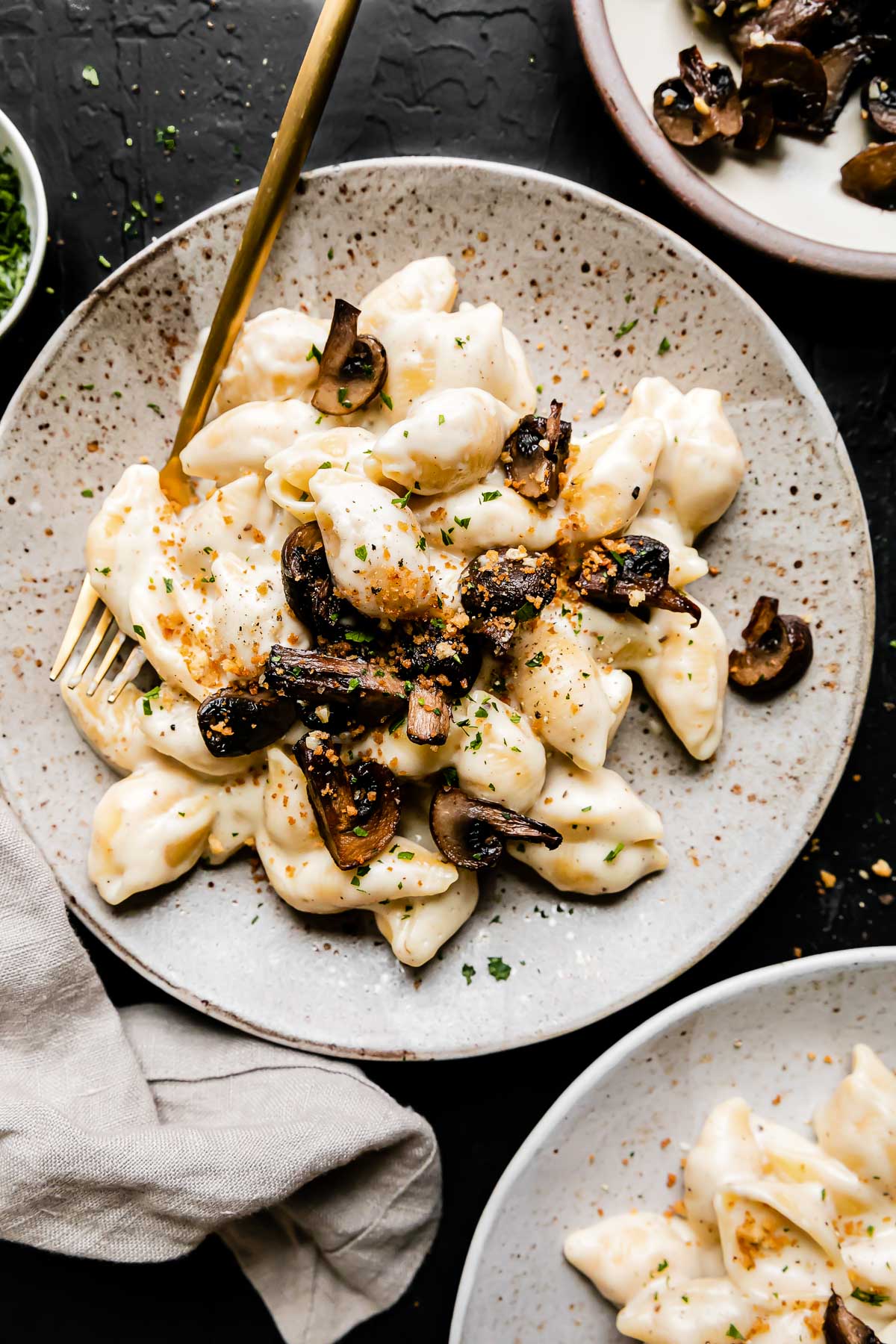 Quick 30 Minute Truffle Mac And Cheese Plays Well With Butter
