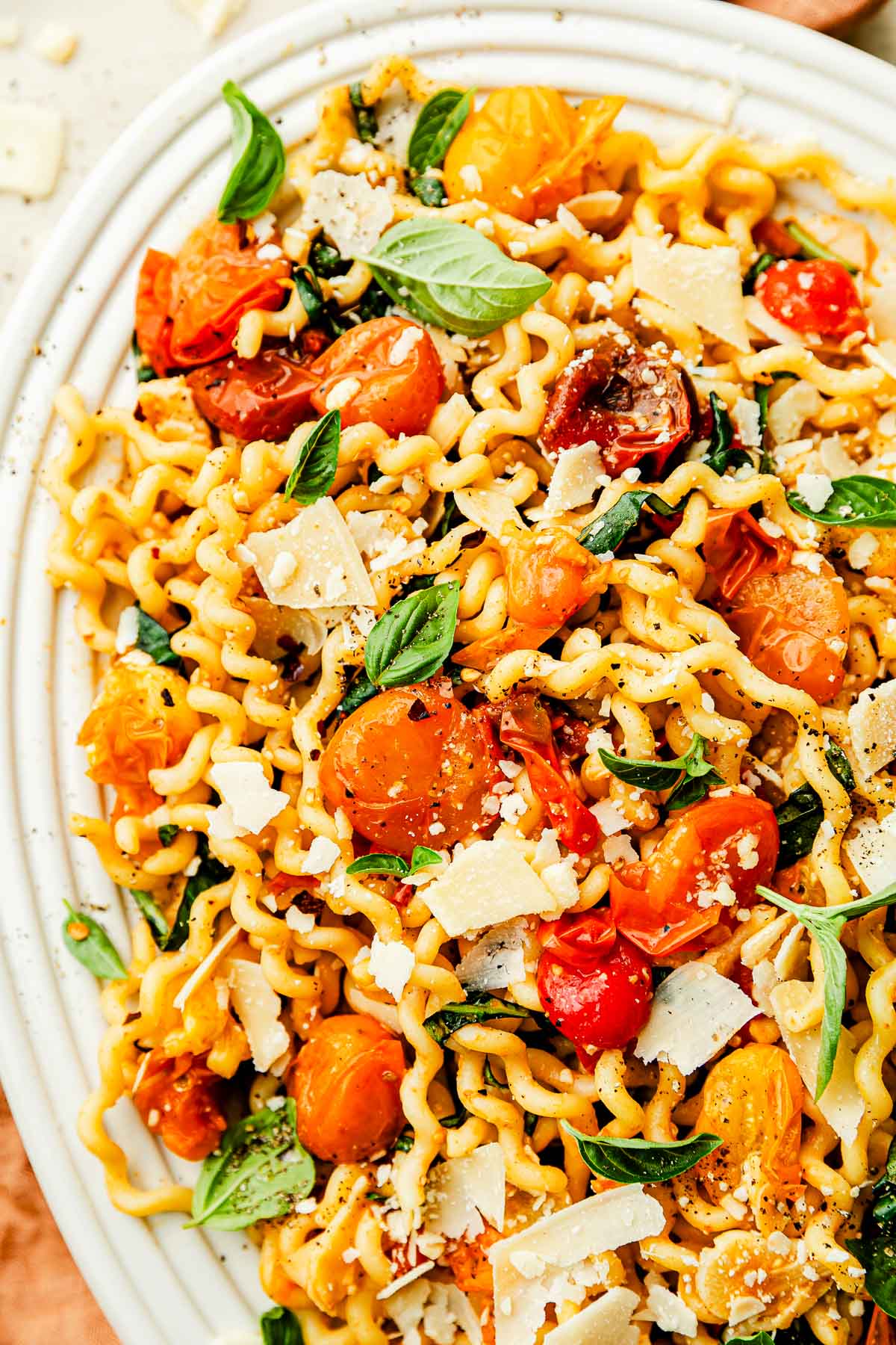 Quick & Easy Burst Tomato Pasta (8 Simple Ingredients) | PWWB