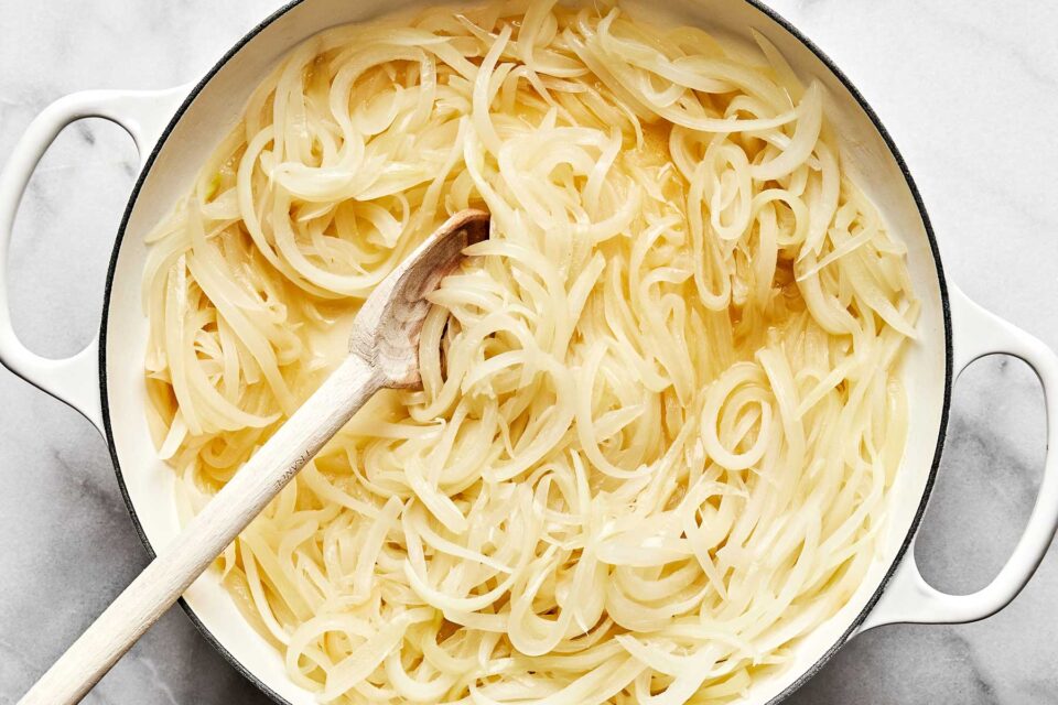Jammy Caramelized Onions with Sherry (How to Caramelize Onions)