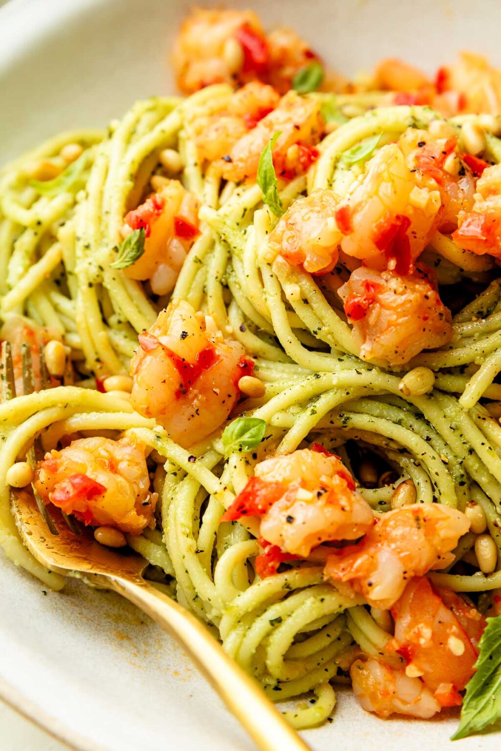 25-Minute Shrimp Pesto Pasta with Lemon and Garlic
