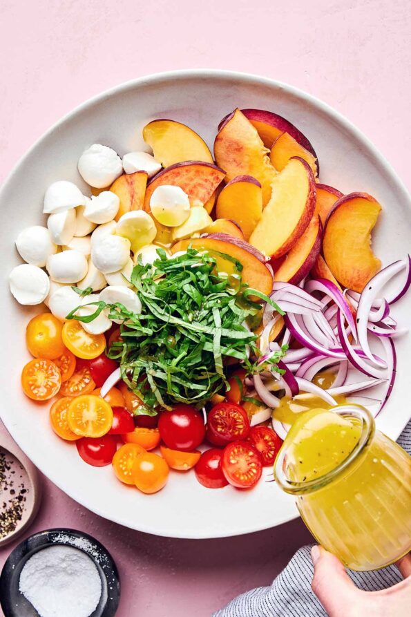 15-Minute Fresh Summer Peach Caprese Salad with Tomatoes